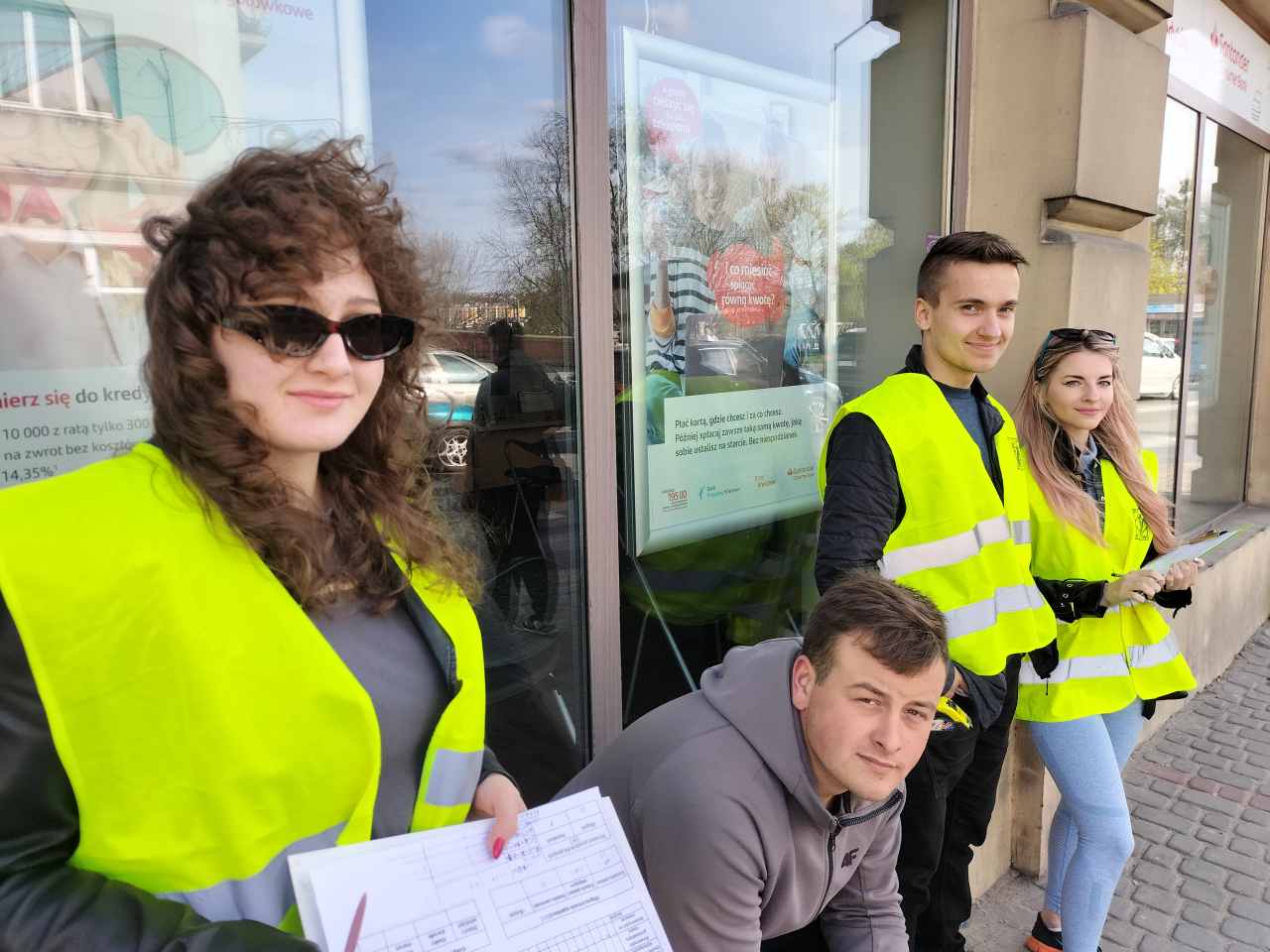 Projekt „Pomiar ruchu pieszych” - Państwowa Akademia Nauk Stosowanych w ...